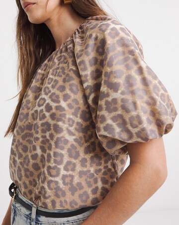 Short Bubble Sleeve Top | JD Williams