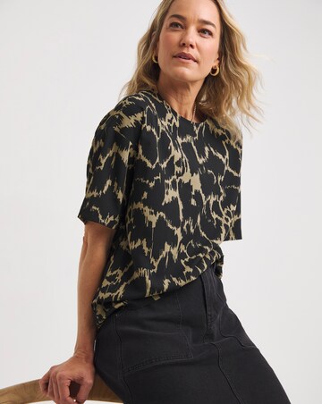 Printed Crepe Boxy Short Sleeve Top | JD Williams